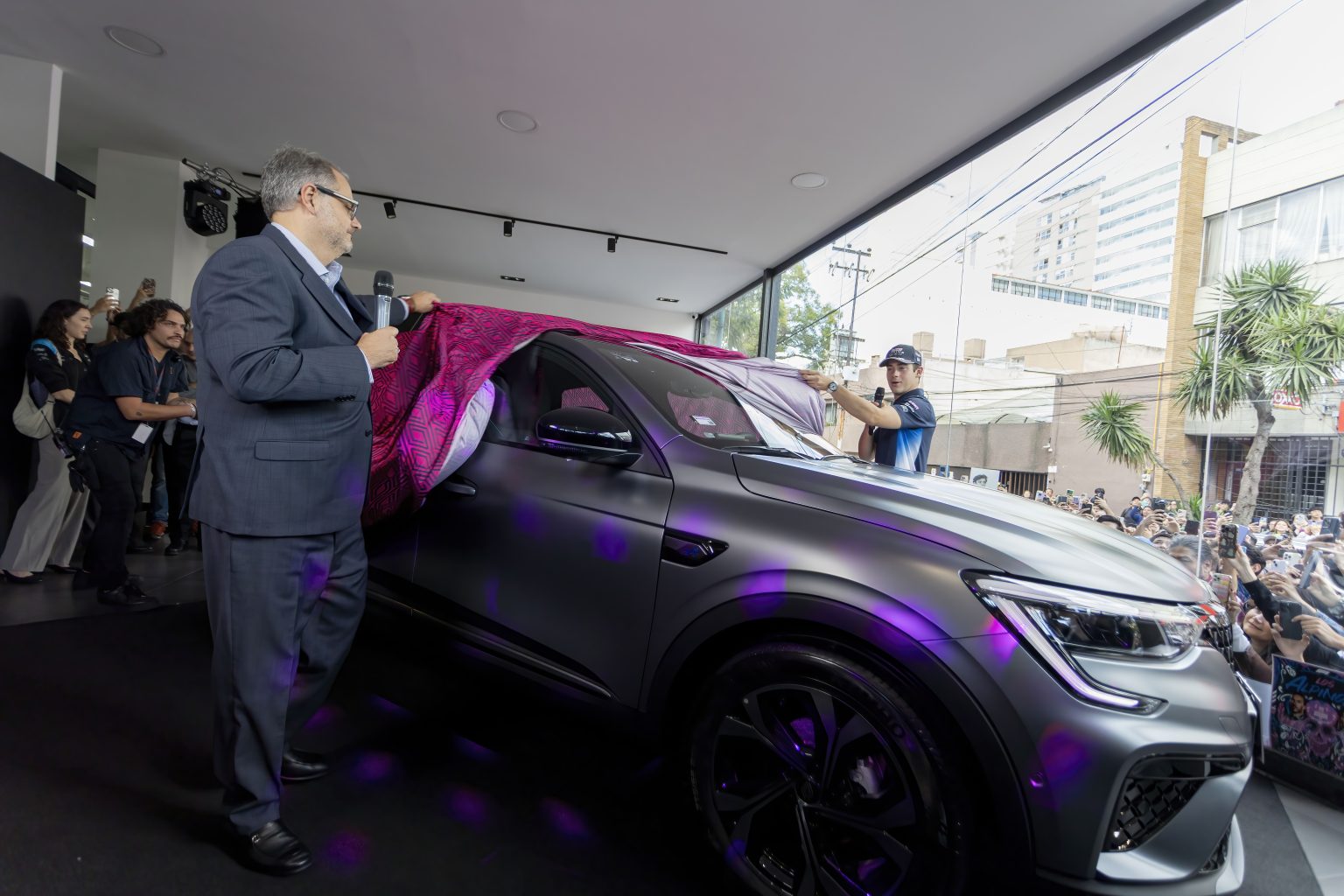 RENAULT ARKANA HYBRID E-TECH LLEGA A MÉXICO - RENAULT México
